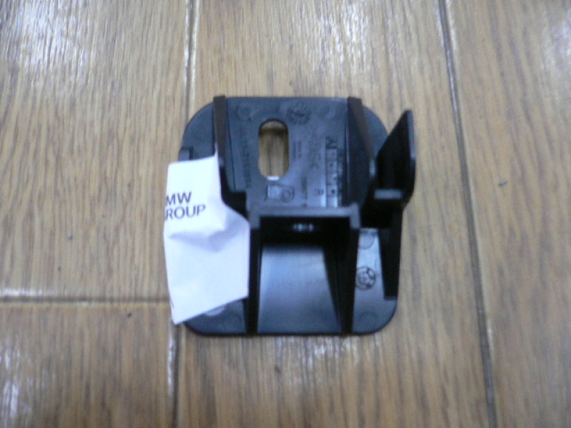 BMW E92 ヘッドランプアーム 右 | BMW 中古車 検索サイト BMWライフ.com